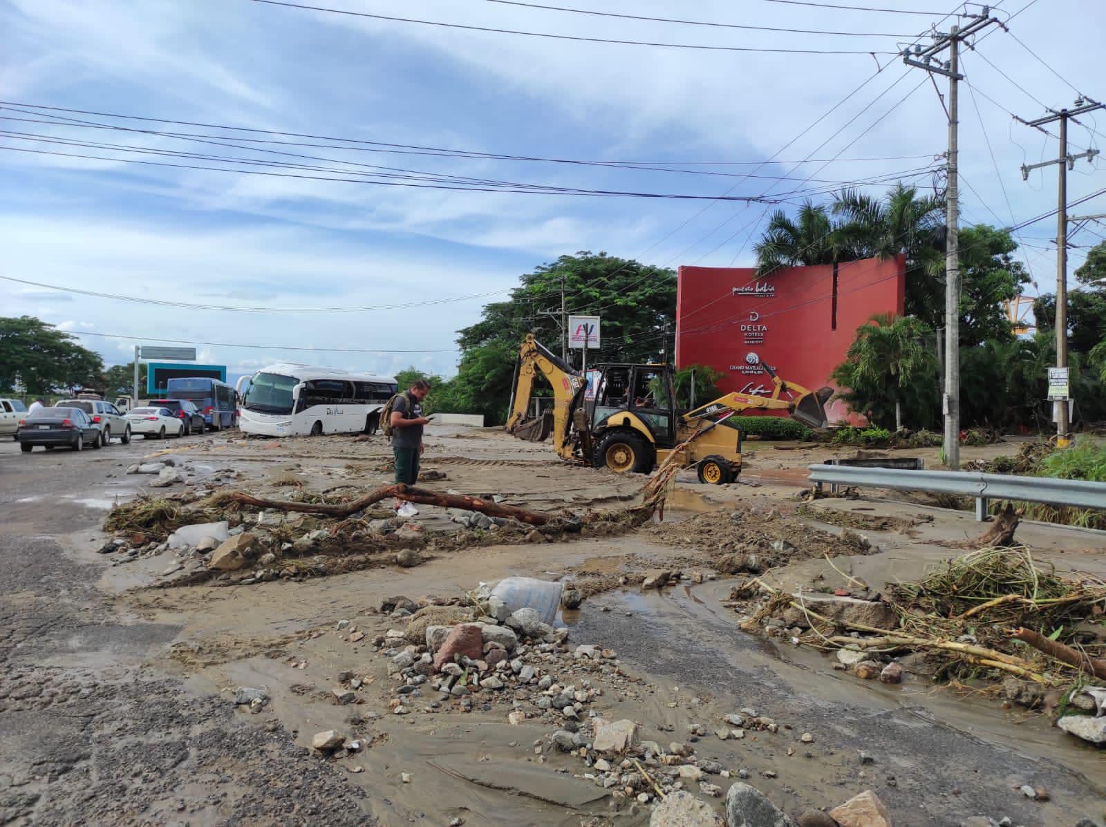 Serias afectaciones deja “Roslyn” en su pasó por Bahía de Banderas | Vive Puerto Vallarta