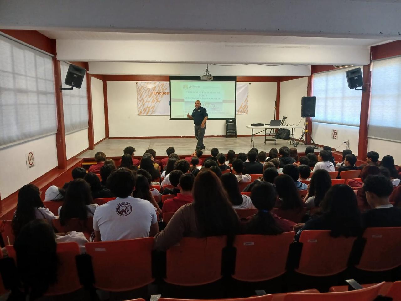 Promueve SSPC la prevención en el CETis 100 de Tepic | Vive Puerto Vallarta